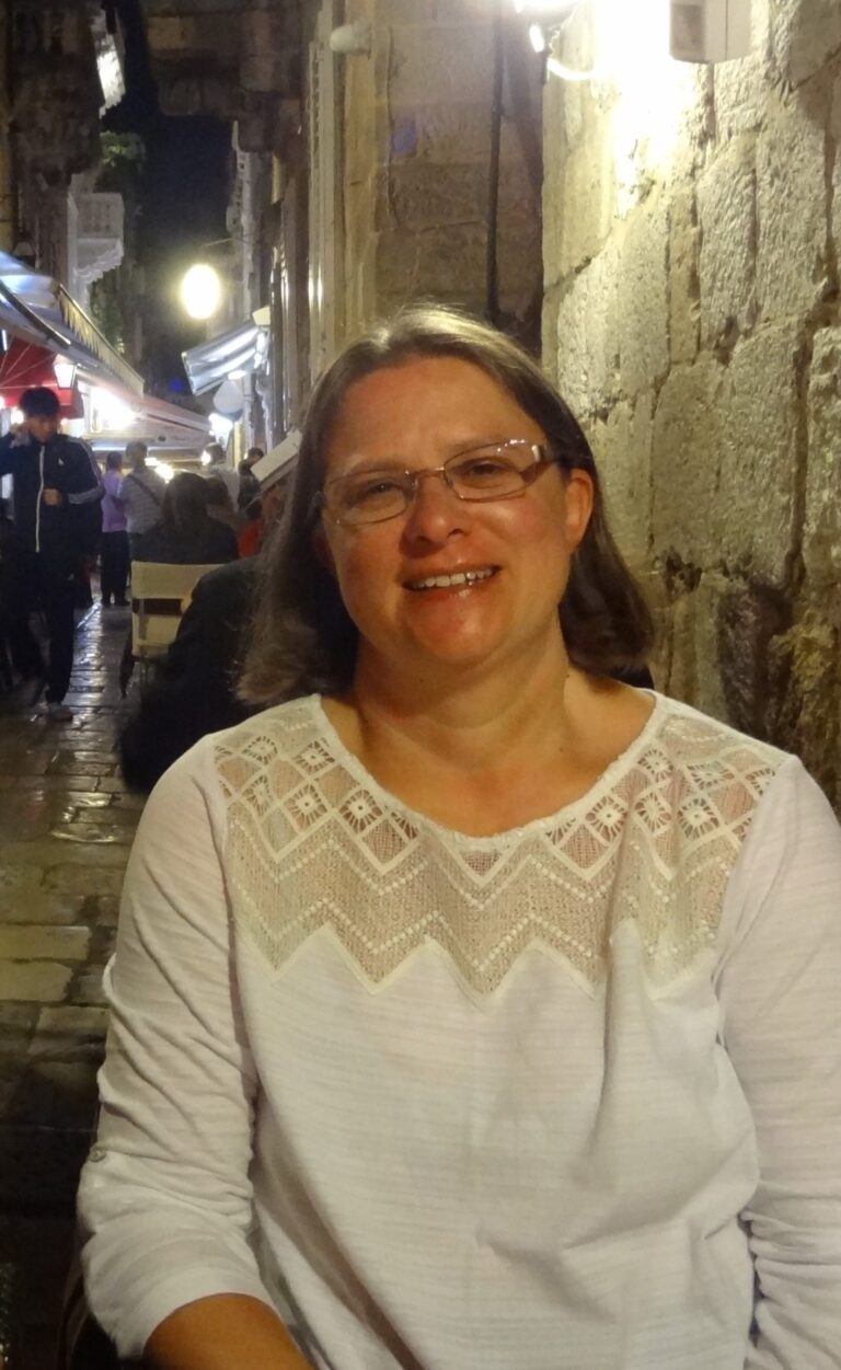 Julie Bullock - Foundever Stories